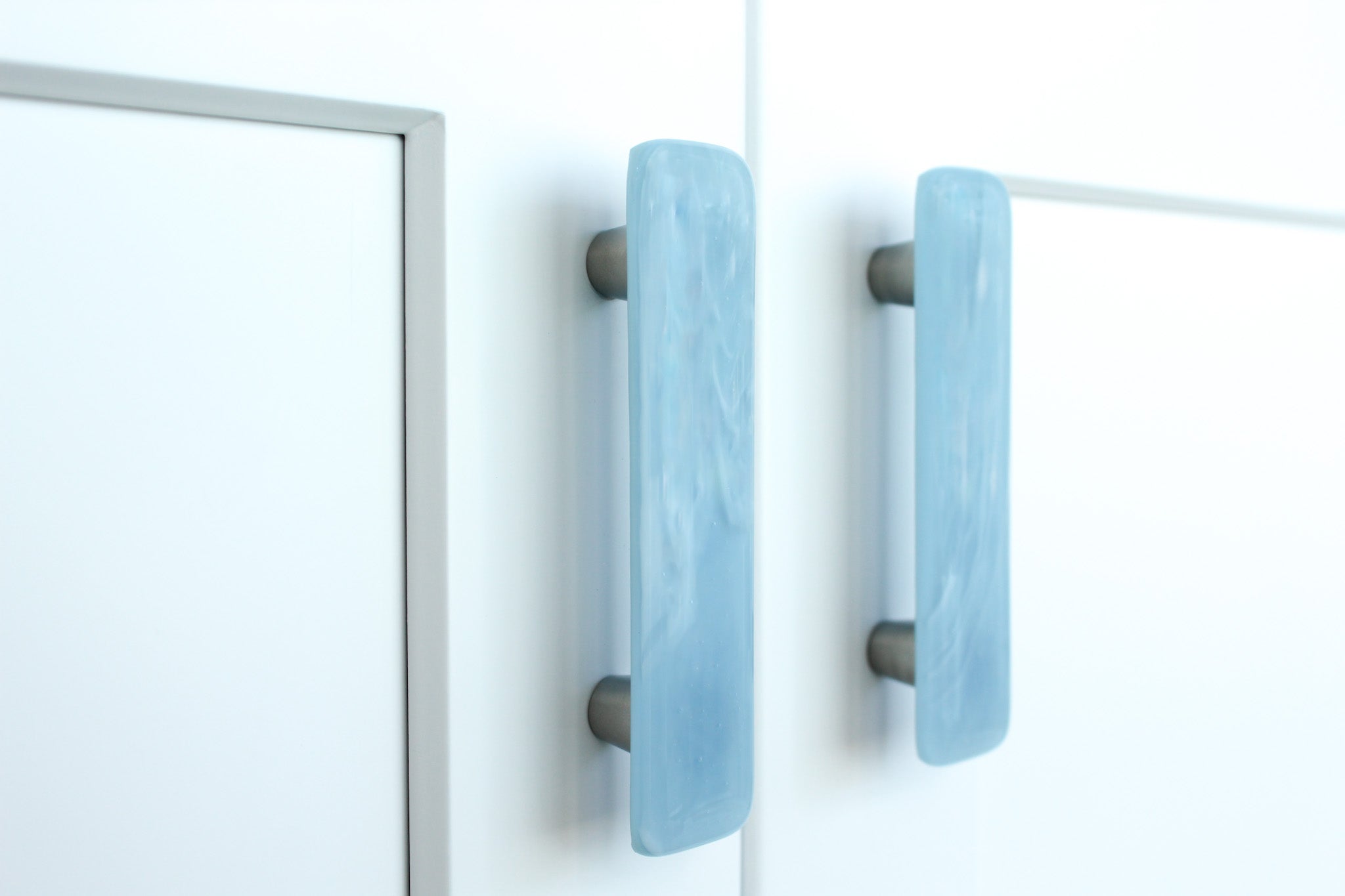 Windborne Studios - Shell | Powder Mist | 3" CC Pull
